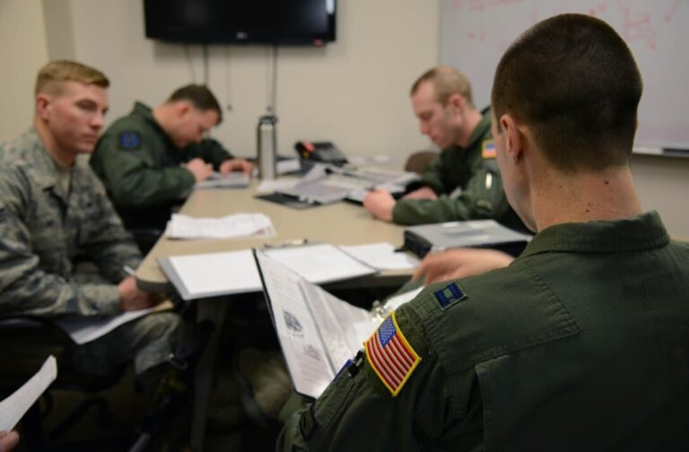 How fighter pilots plan combat missions | Sandboxx