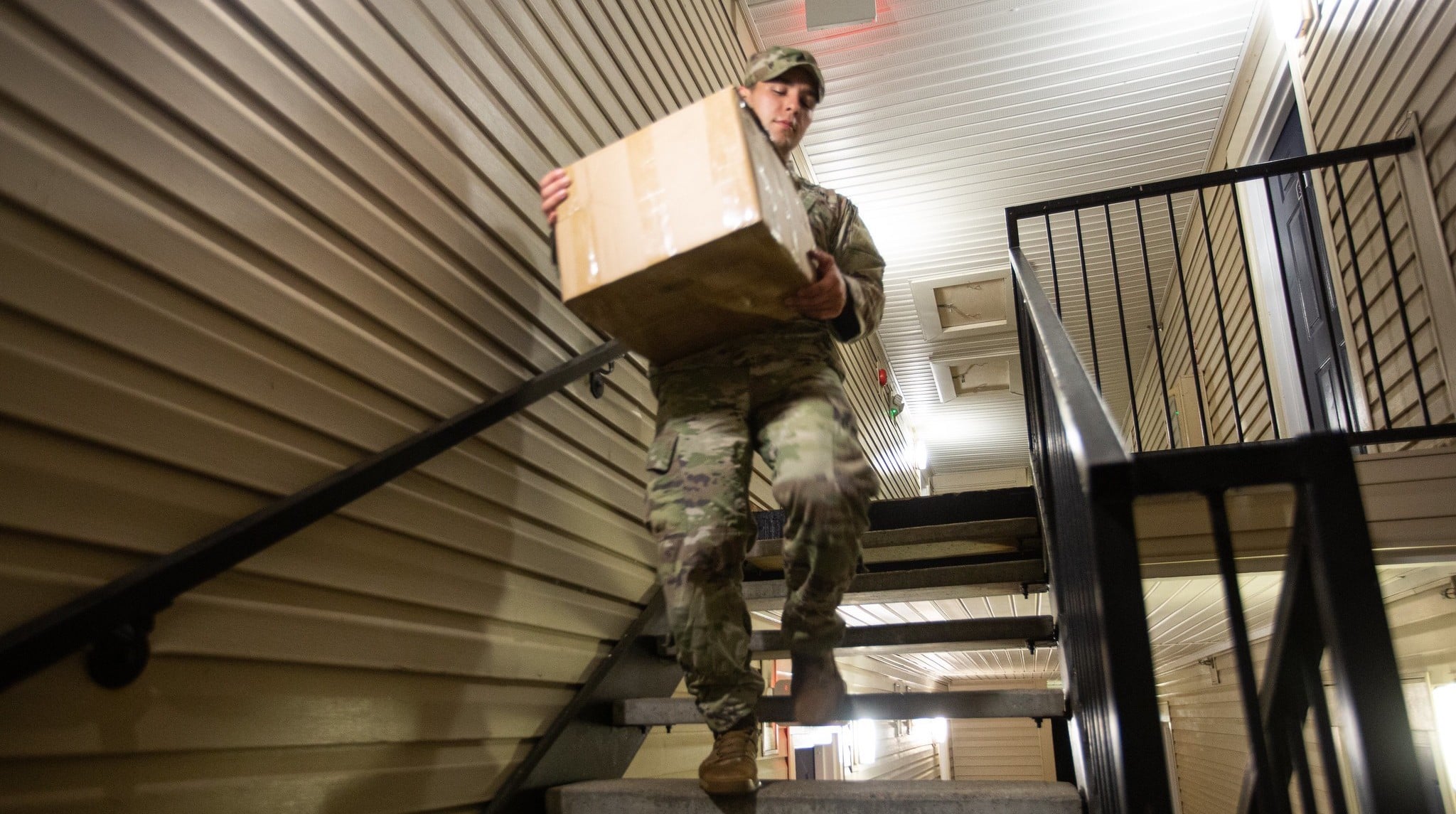 Moving (again)? 8 tips to streamline your next military move - Sandboxx