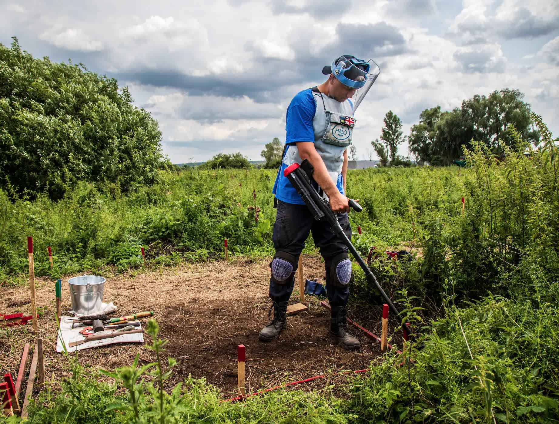 Ukraine is the world's largest minefield. AI is now helping to clear it ...
